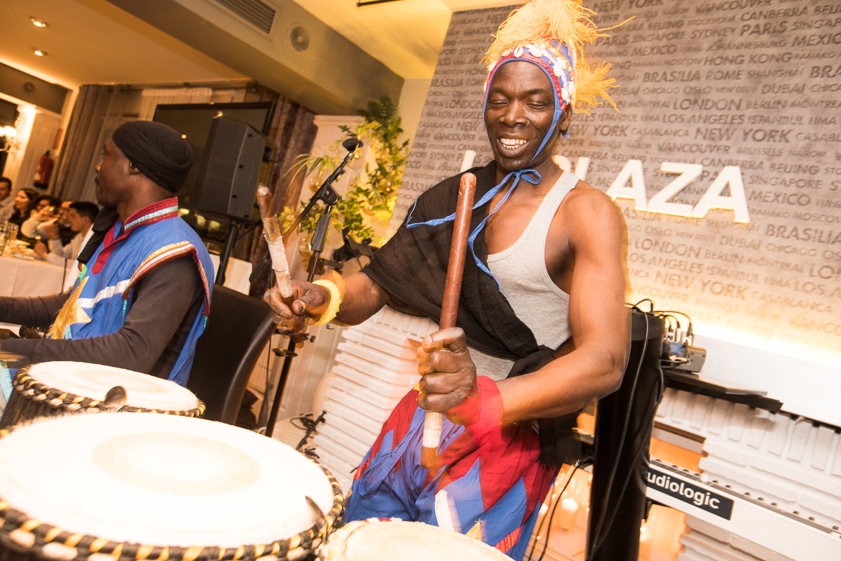 Cena benéfica para la aldea Peul Siwe de Senegal - URBANITY | Revista ...